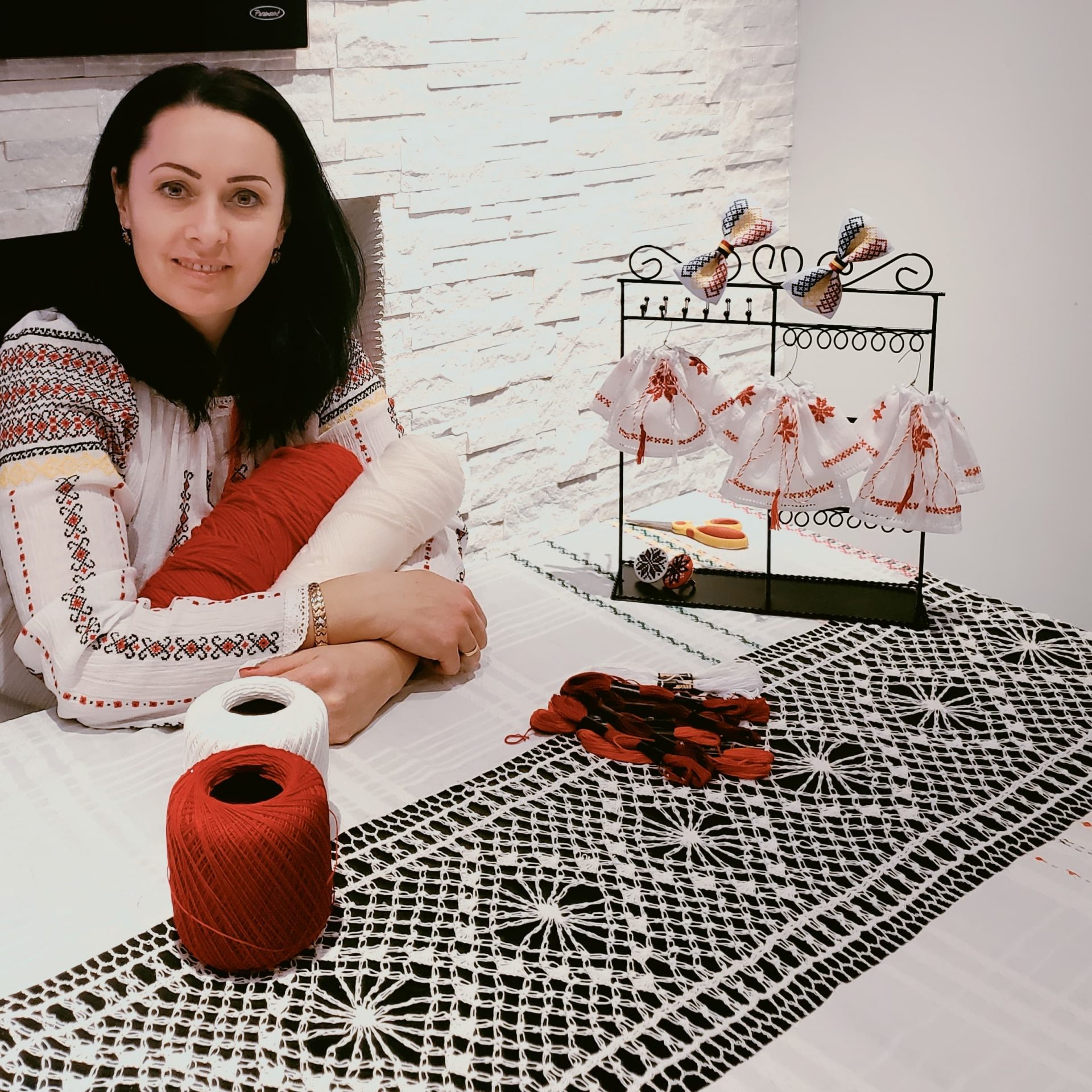 Angela Tataru și tradiţia meșteșugurilor populare - Accent Montreal